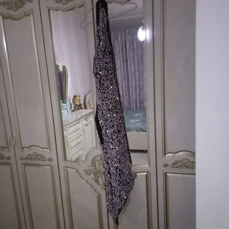 Продам вечерние платья.