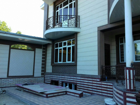 Tashqi fasat tiravertin