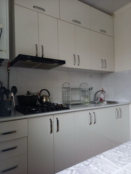 Сергели 8 худуд аренда оилага 550$ тўлиқ обстановка
