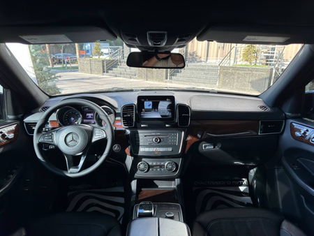 Mercedes-Benz GLS450 4MATIC