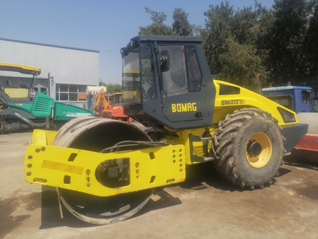 Vibrokatok bw213  katok 12 tona