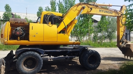 Hyundai 1300wm .