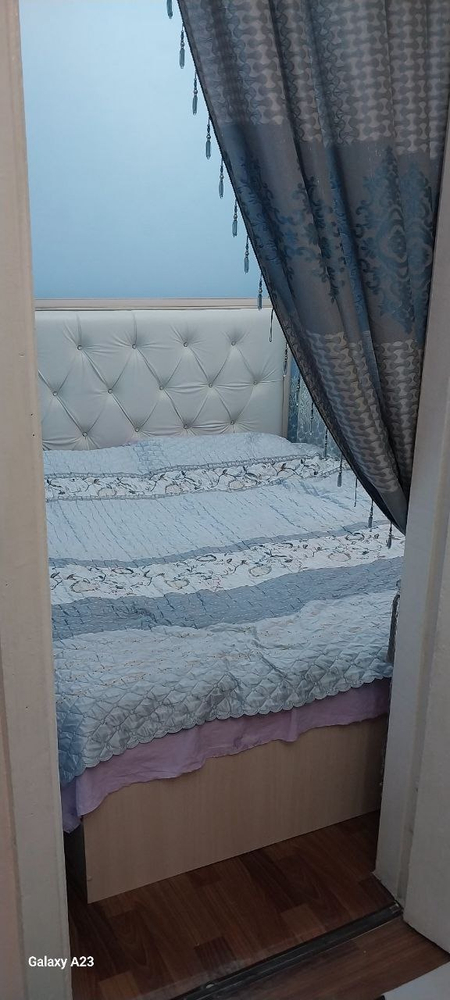 Kvartera 1 xonali sotiladi 2 xona qilingan