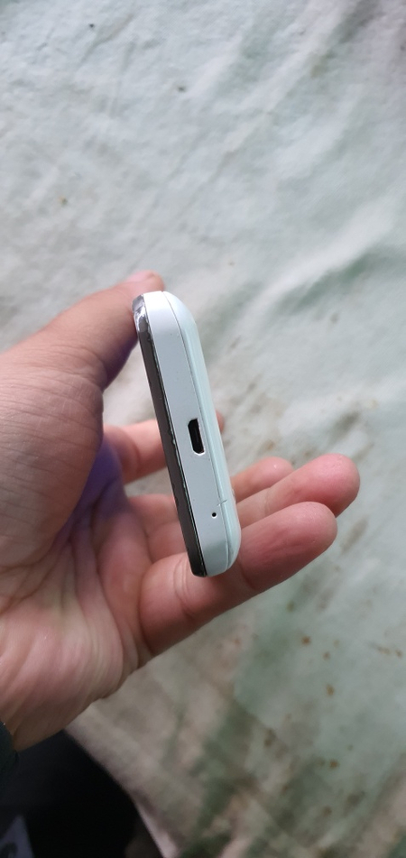 Samsung GT-I8530 proyektor telefon