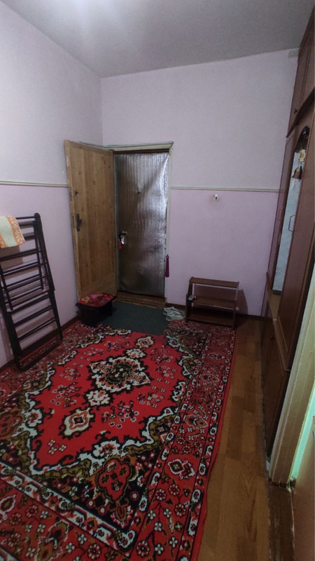 3 xonali uy hovliga obmen