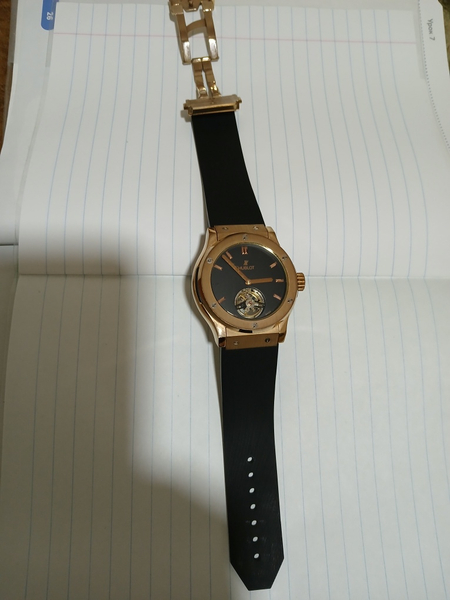 Продаются наручные часы- HUBLOT