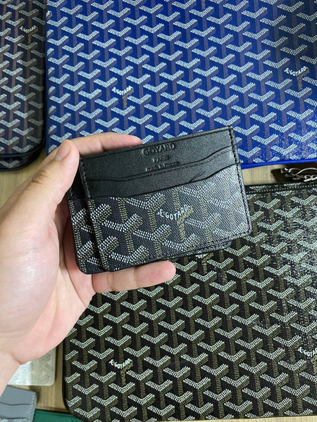 Goyard картхолдер