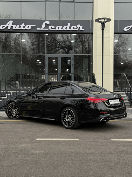 Mercedes Benz C206