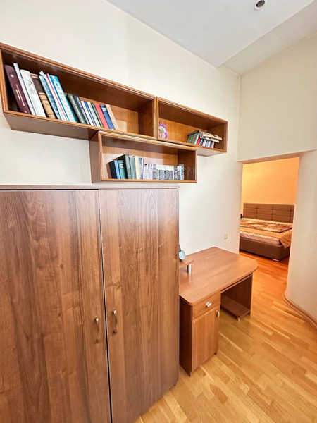 Продается кв в центре Чехова  Попугайчик 3/4/4 130м2