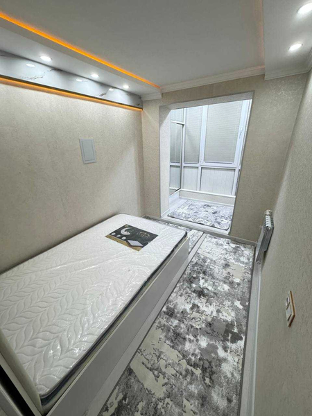 V4211 1в2/2/4 Саламатина 30м2 новый ремонт