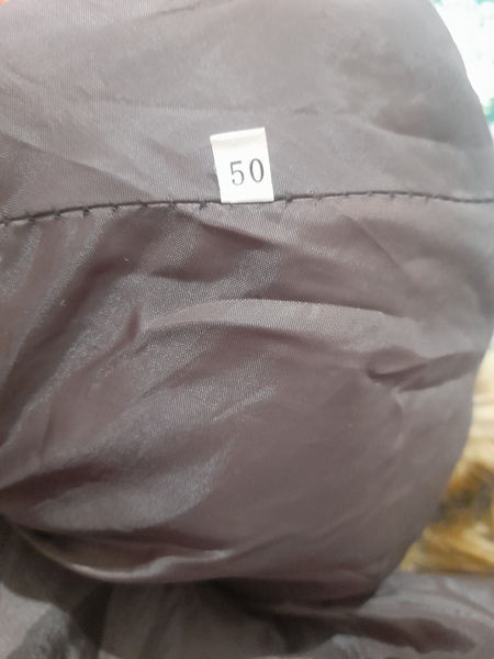 Shuba sotiladi 400 000