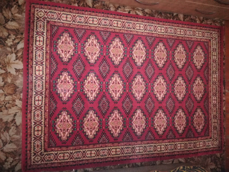 Ковры шерстяные и бельгийские.