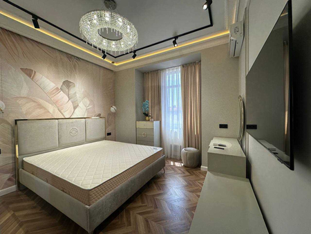Продается квартира с мансардой  170 кв.м. ЖК PARISIEN (119489)