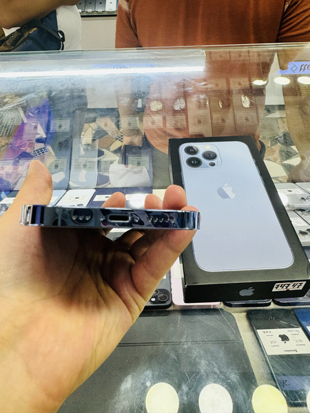 iPhone 13 Pro 256 gb blue
