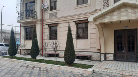 Продается квартира цокольная 154 квадратов