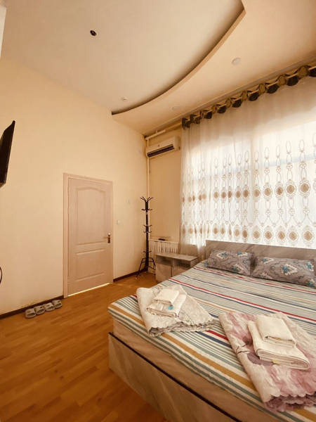 Hotel Yakkasaroy tumani Bez Zaks  mehmonxona
