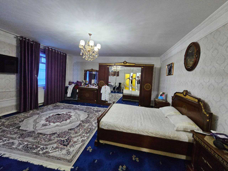3 xonali 130m² 4-qavat uy sotiladi