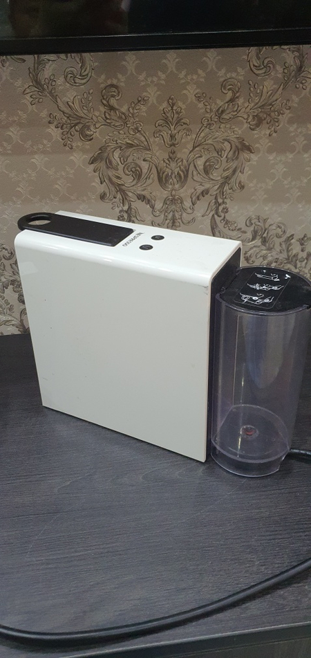 Nespresso Essenza Mini C30 капсульная кофемашина