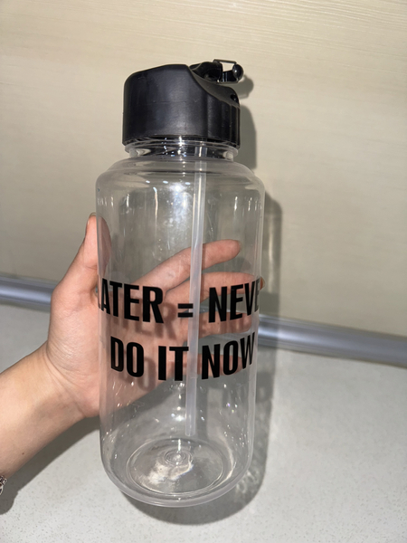 Спортивная бутылка для воды