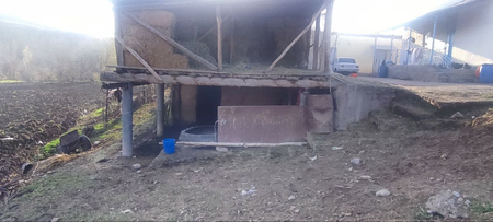 Hovli sotiladi shorvoq betonkadan 10 kilometr tepada
