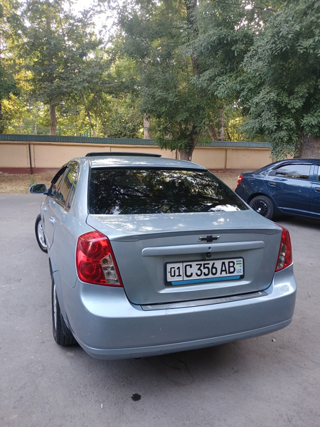 Lacetti 1.6 avtomat 2013
