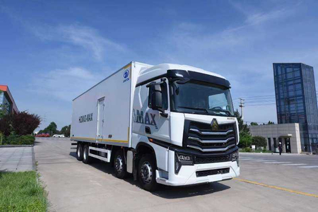 Автофургон Sinotruk Howo-Max 8x4 (480-62)