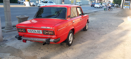 Vaz 2106 sotiladi