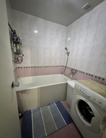Продаётся квартира 3в4/4/4 на районе ТТЗ-2,  ТТЗ базар,  Диадора