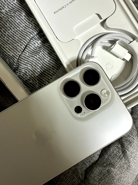 Iphone 15 pro 128 gb