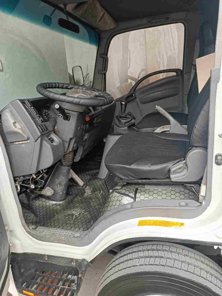 Isuzu sotiladi dizel
