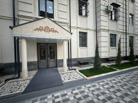 Дуплекс квартира сотилади 106.32+106.32 Замона туйхона тугриси 212 кв²