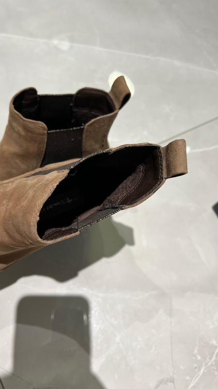 Продам полу сапоги женские
