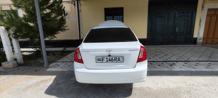 Lacetti 1.8 tezda pul zarurligi uchun sotilyapti