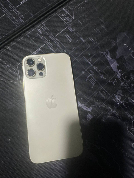 Iphone 12 pro 128 gb.