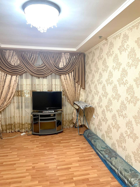 Срочно Продается квартира 2/2/4 микрорайон 9
