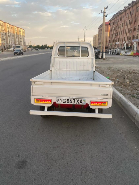Damas Labo qilingan 2002 yil 2011 zbori kareskiy kalla qoyilgan