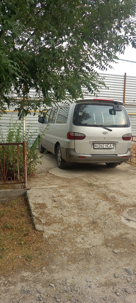 Hyundai starex miniven