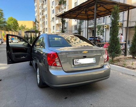 Chevrolet Lacetti 1.6 AT CDX 2013