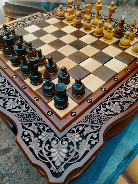 Shaxmat yonĝoqdan yasalgan 52x52 sm