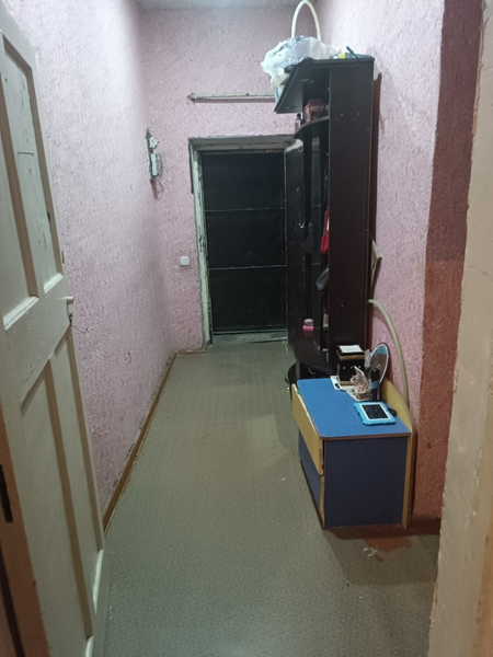 Срочно сотилади нархи 27000$ колган хамма малумотлар тел оркали.