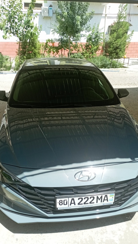 Hyundai Elantra 2021г