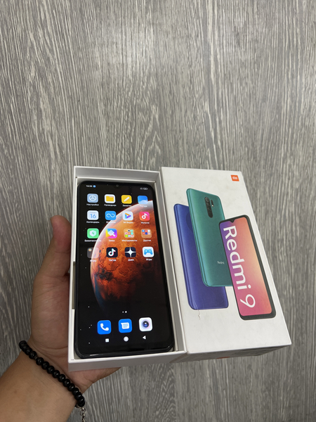 Redmii 9 32 GB…..