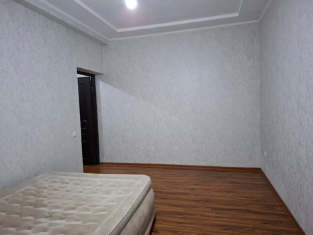 2/2/4 Буюк Ипак Йюли , Никитина новосройка ,45м2, кирпич , 56000$