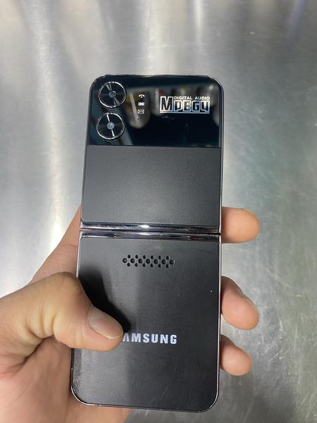 Samsung Z flip 4