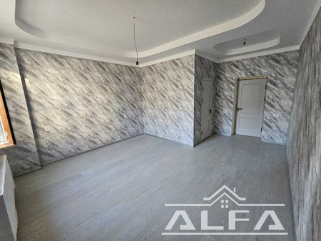 6 xonali qilingan 110m² +110m² podval, 1-qavat sotiladi.
