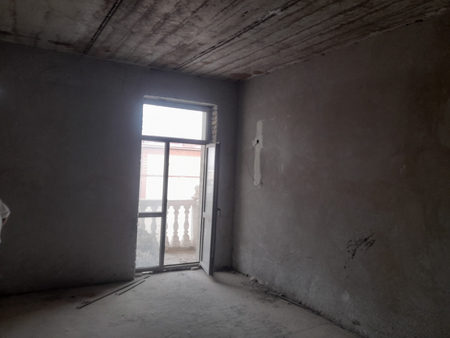 Urganch shahrida 2xonal kvi 74m2 sotiladi