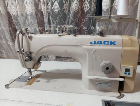 Tikuv moshina JACK