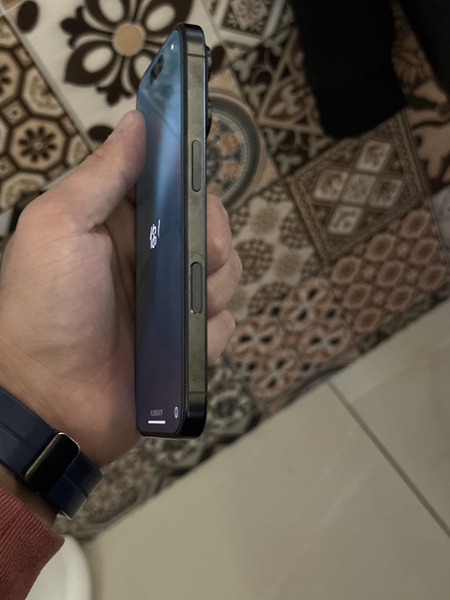Iphone 16 pro 256 100% simkarta