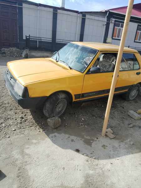 Логан сотилади тезла