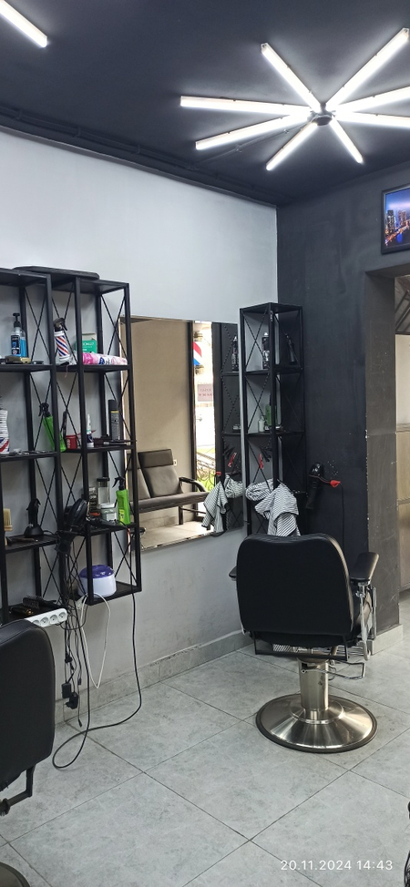 Barbershop jixozlari sotiladi